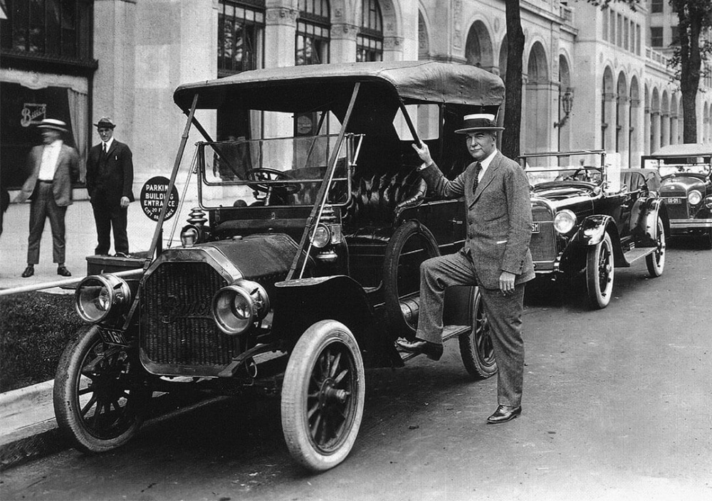 100 Years | Mott Foundation